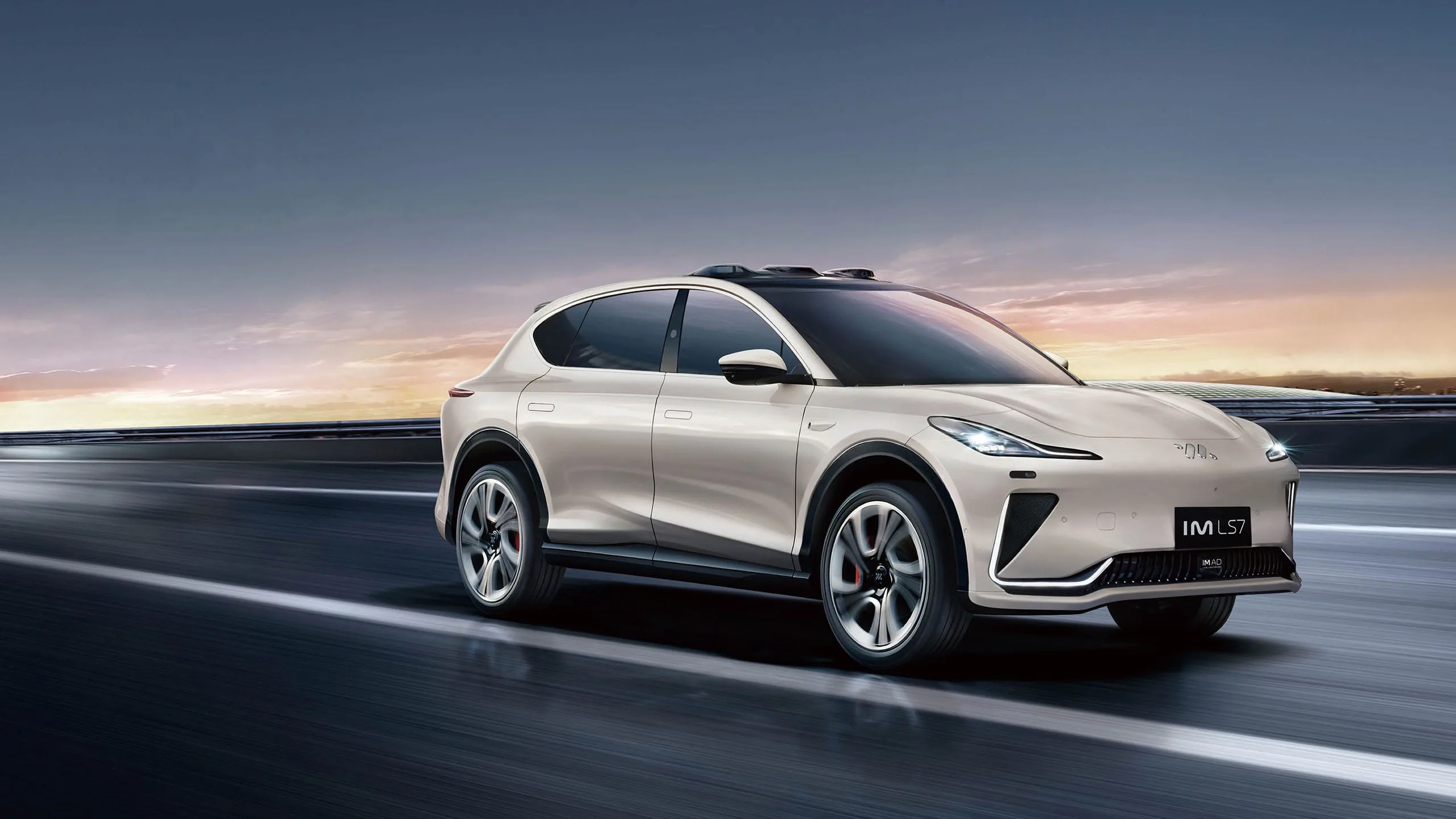 Im Motors Պրեմիում Դասի Էլեկտրոմոբիլներ | Auto Gallery